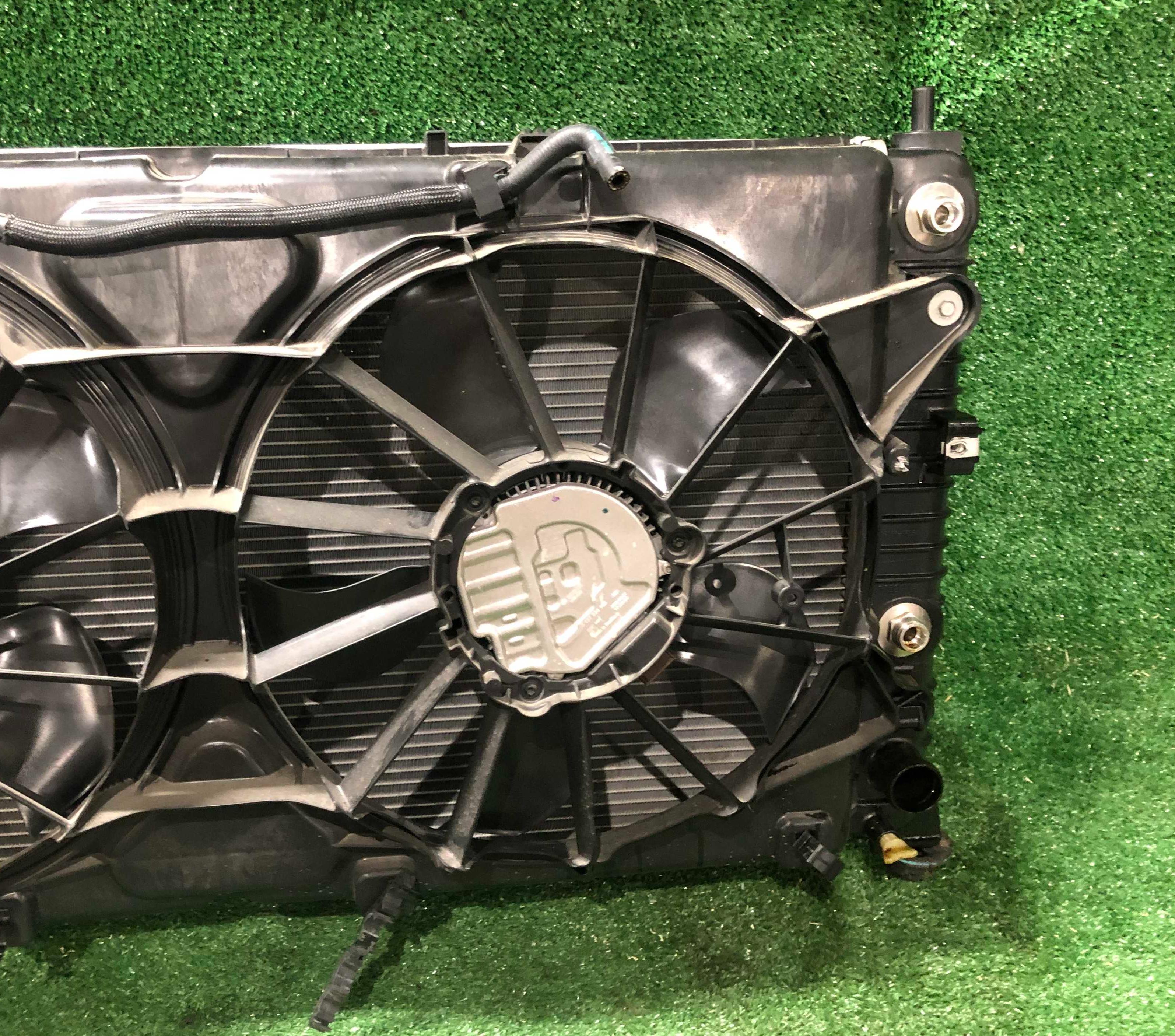 Диффузор с вентиляторами охлаждения в сборе Chevrolet Tahoe / Escalade ...