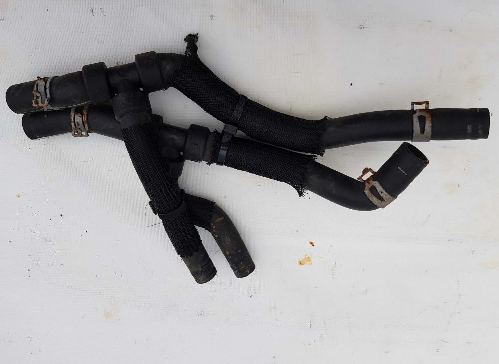 Патрубки отопителя Ford Explorer 5 BB5Z 18472C; DB53 18C266